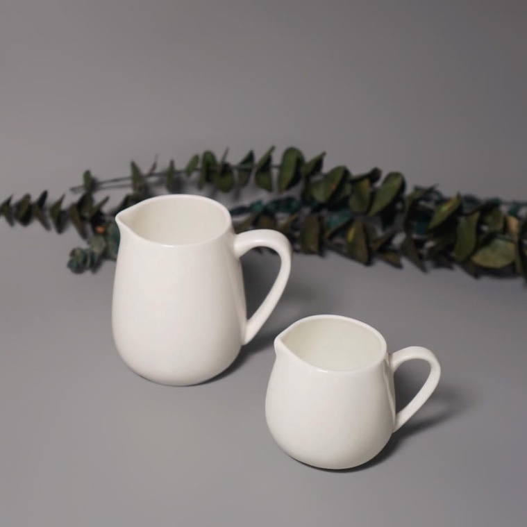 White bone creamer pot milk sauce liquid beverage porcelain luxury ...