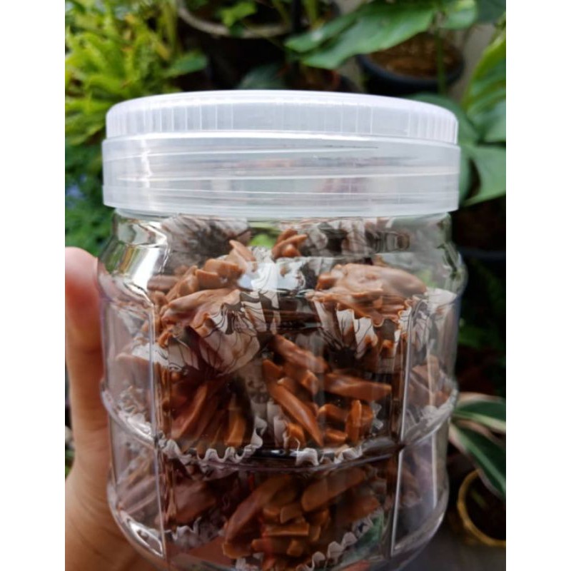 CRUNCHY ALMOND CLUSTERS (MILK CHOCOLATE) | Shopee Philippines