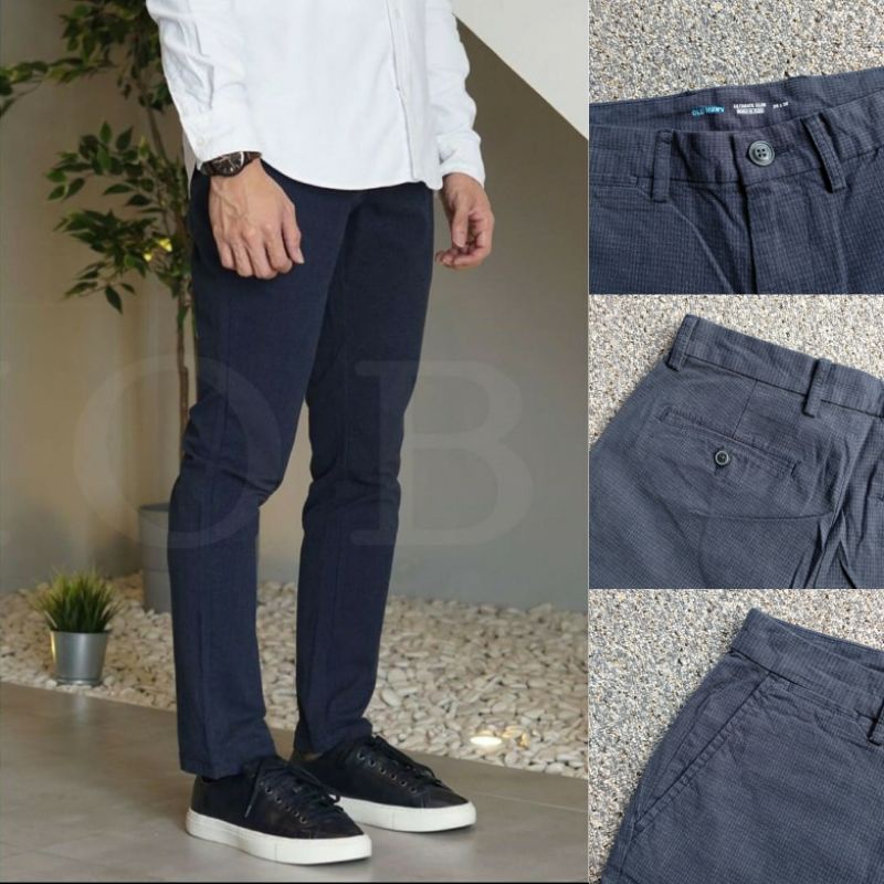Old Navy Built-In Flex Ultimate Slim Textured Navy Micro Patterned ...