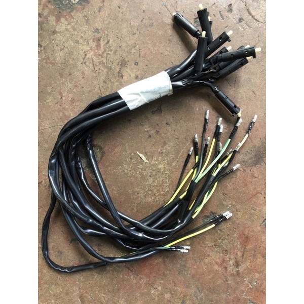 UNIVERSAL FRONT BRAKE SWITCH (drum brake) w/ WIRE | Shopee Philippines