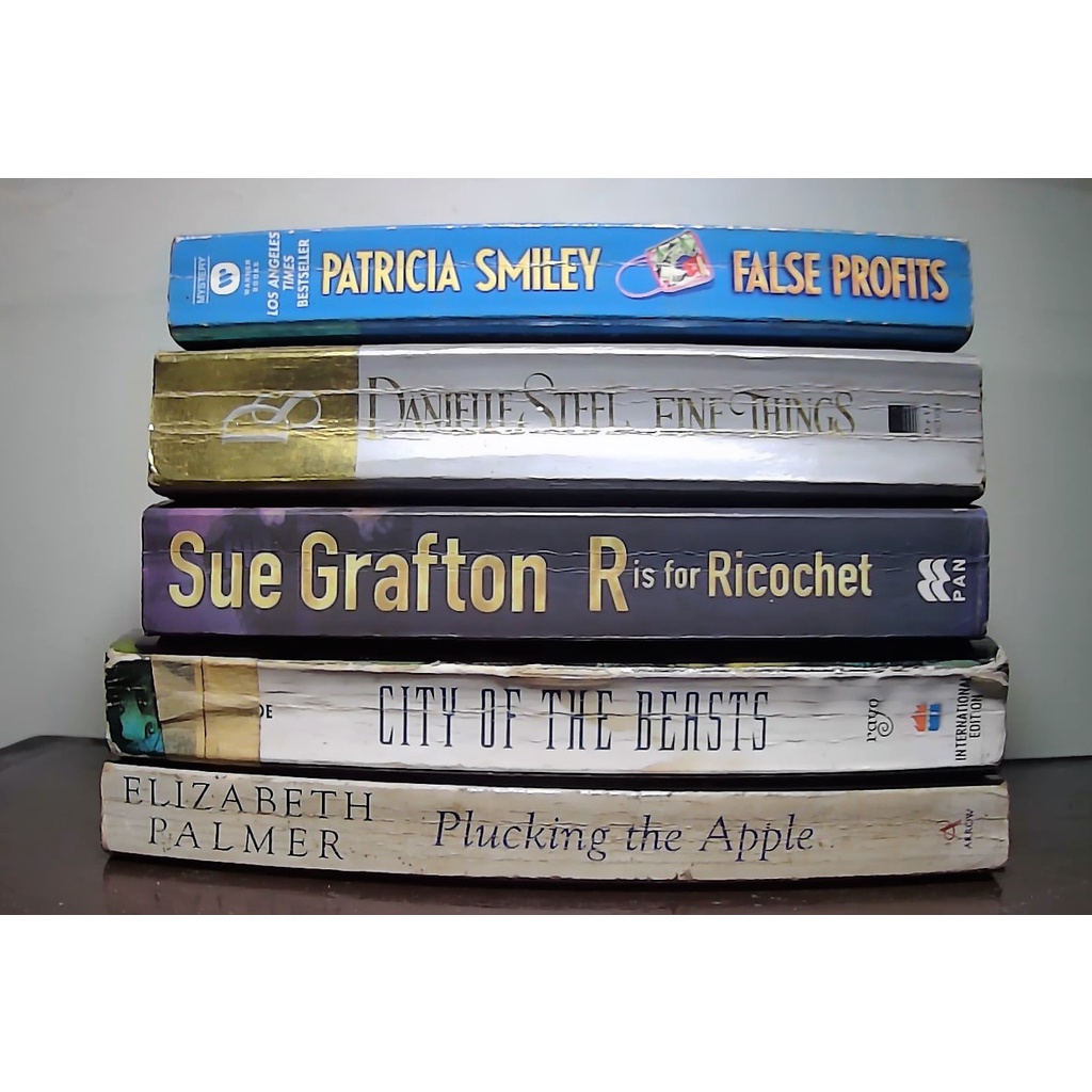 Isabel Allende, Sue Grafton, Elizabeth Palmer, Patricia Smiley ...