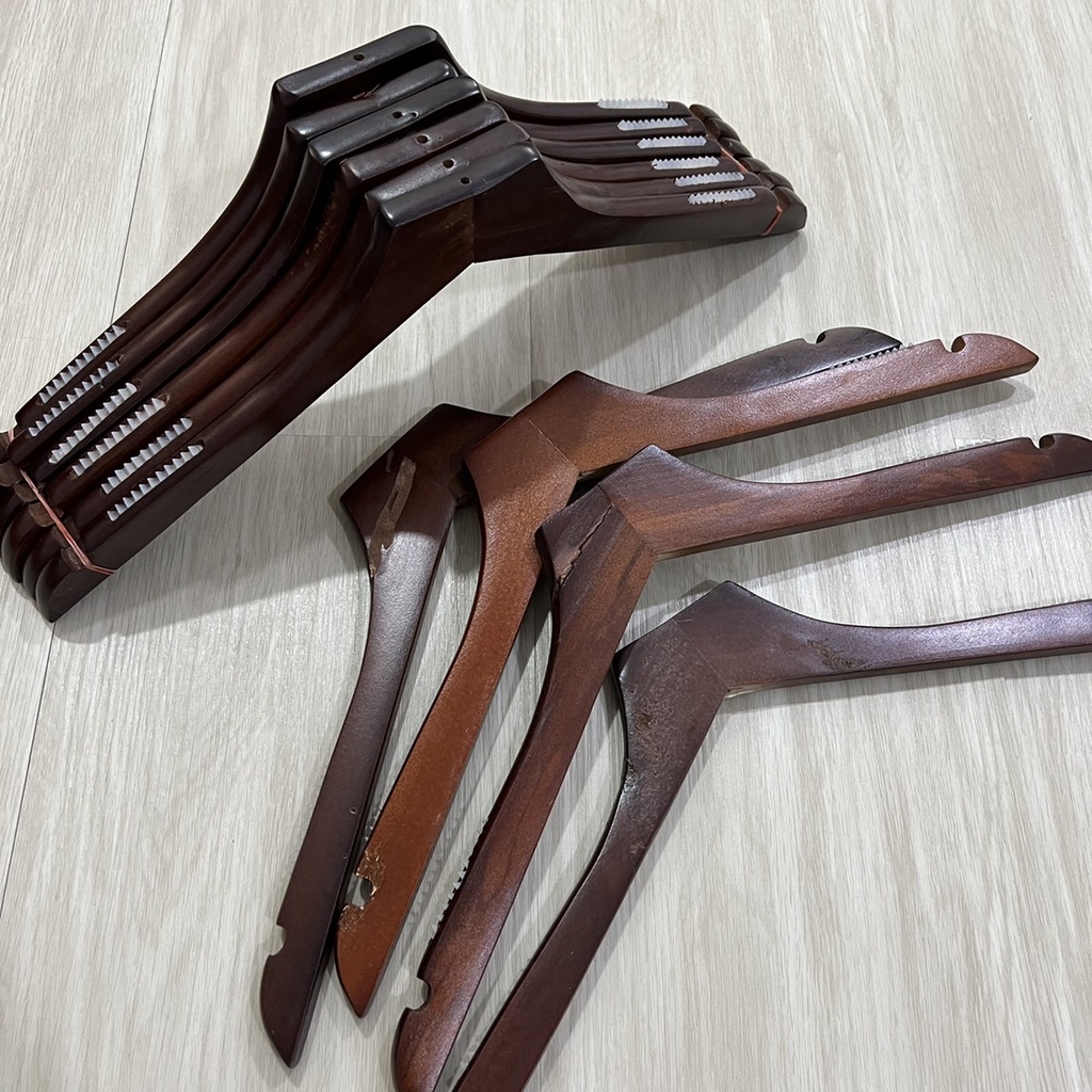 Thai_66 Hanger With Anti-Slip Sticker There Are A Few Defects Does Not ...