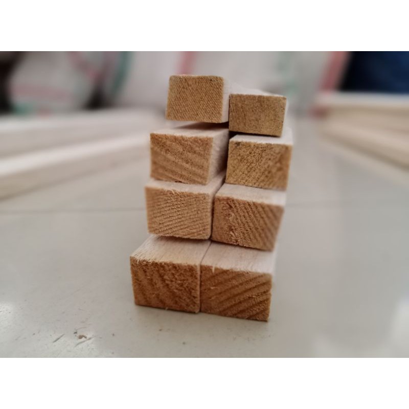 Balsa wood sticks 15mm x 20mm x 60cm wood Lis cork wood balsa stick 1 ...