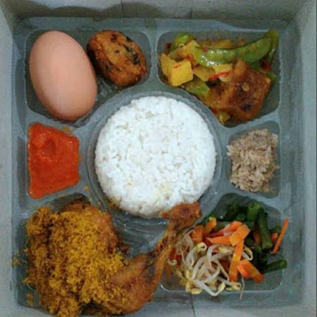 Rice box / box containing 7 using halal chicken | Shopee Philippines