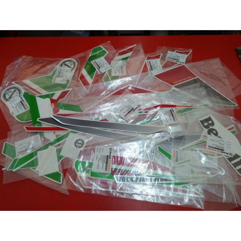 BENELLI RFS150i LE (GREEN/WHITE/RED) BODY STICKER SET | Shopee Philippines