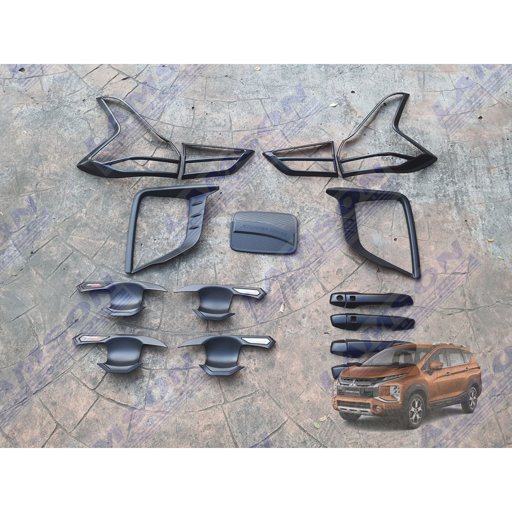 Mitsubishi Xpander Cross 2020 - 2022 Garnish Combo Black | Shopee ...