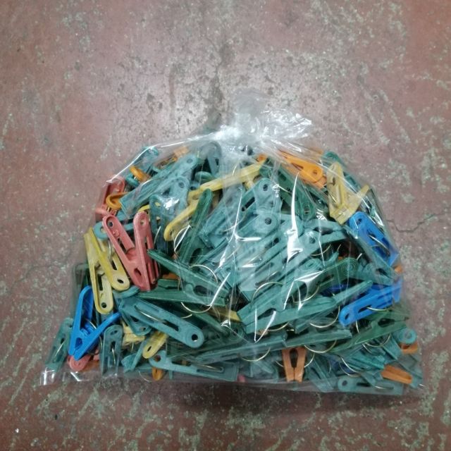Clip sipit plastic kilo(metromanila, sf not include) | Shopee Philippines