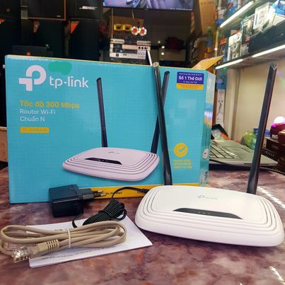 Tp-link TL-WR841N Wifi Transmitter 300Mbps: 2 Beards Receiving Waves ...