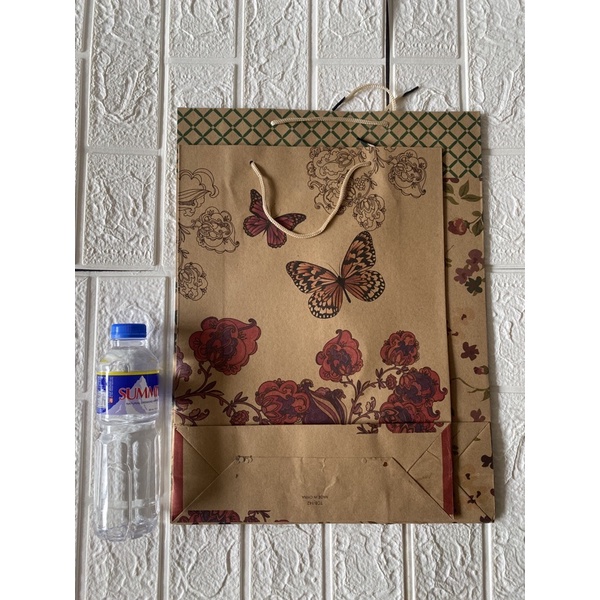 Kraft Paper Bag Nice Pattern Random Design Gift bag Hand bag paperbag ...