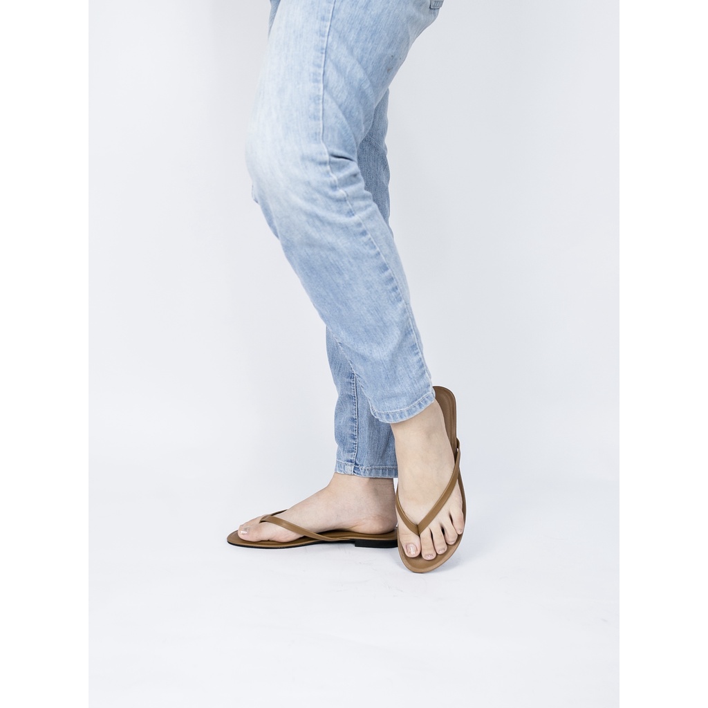 CRIZA SHOES CRIS FLAT SANDALS | Shopee Philippines