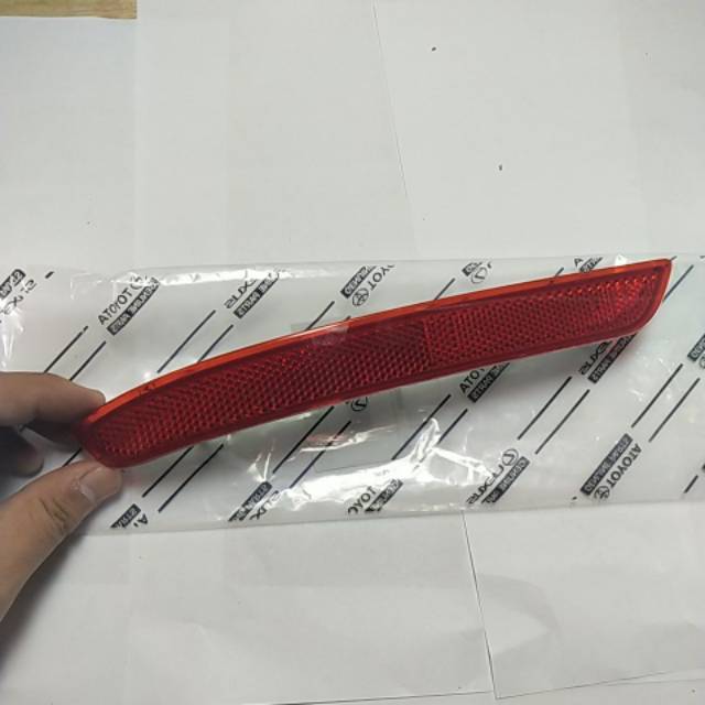 Innova Reborn Rear Bumper Light Reflector Right or Left Original Toyota ...