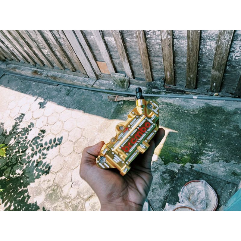 Brembo 4 piston slot milling monoblock calipers | Shopee Philippines