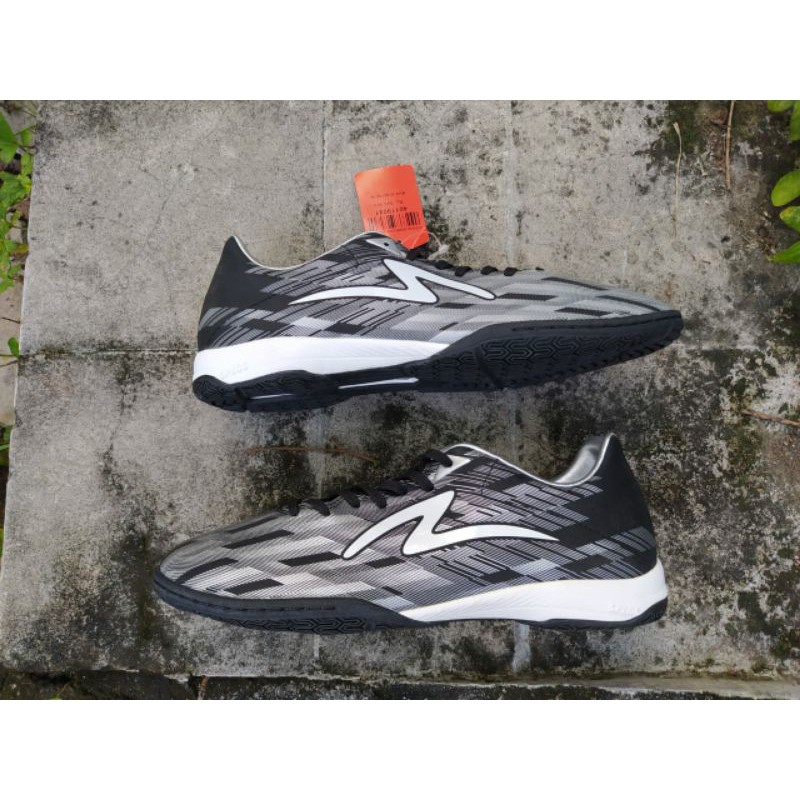 Futsal SHOES SPECS LIGHTSPEED PRO IN BLACK | Shopee Philippines