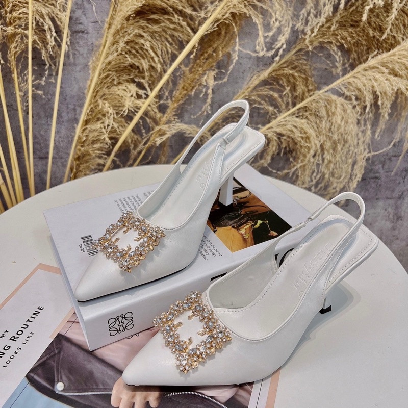 7-inch pointed toe high heels, open-heel sandals with beautiful ...