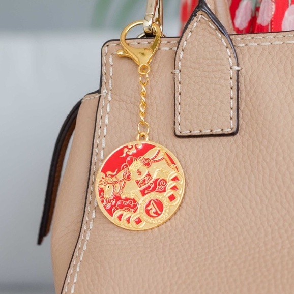 New! Sacred Resource Cow Amulet (KAMADHENU) Keychain Fengshui Lillian ...