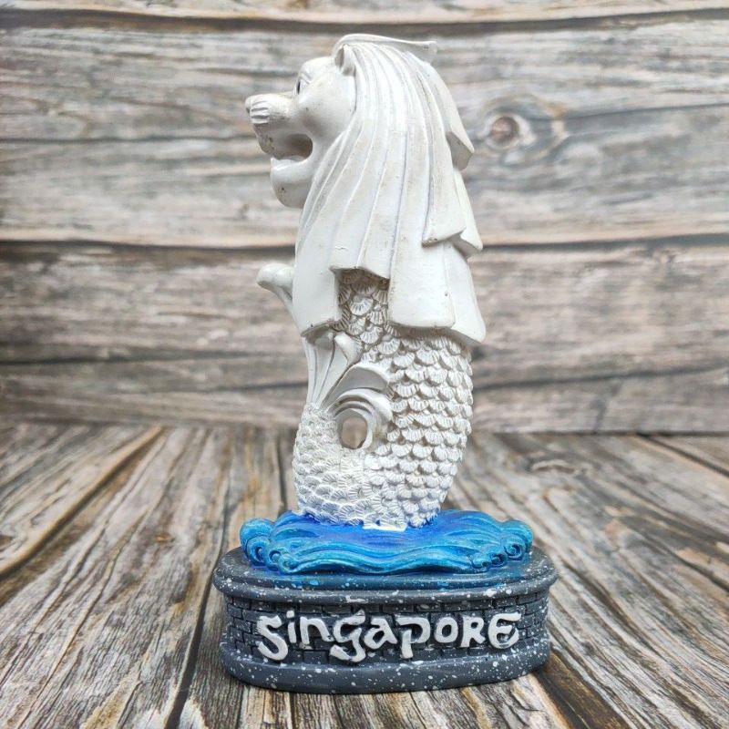 singapore merlion sea lion mermaid aqua fish shark stone ship sea ocean ...