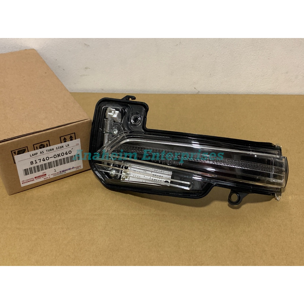 Toyota Fortuner 2016 - 2020, Innova 2016 - 2020 Side Mirror Turn Lamp ...