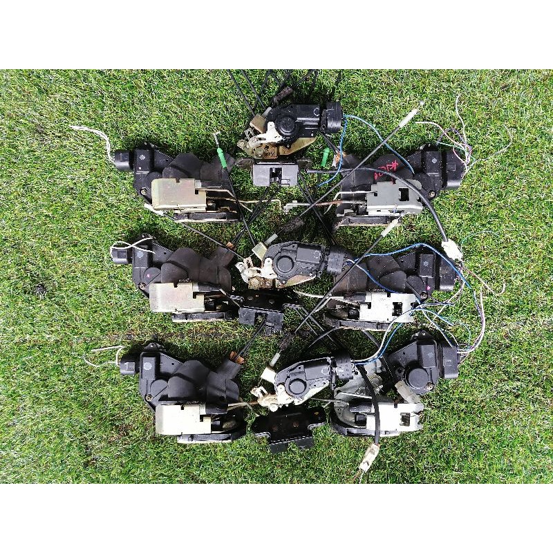Toyota door lock JDM Toyota Estima Acr30 door lock | Shopee Philippines