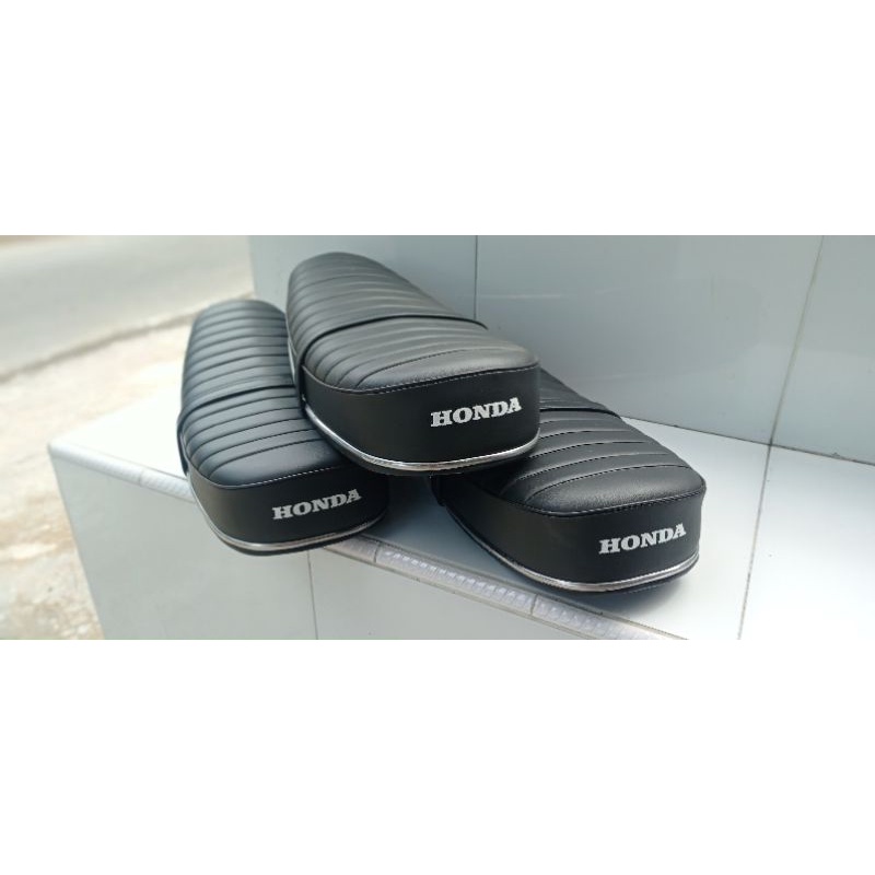 CB 100 CB 125 saddle seat, original KO model, Dilan model | Shopee ...