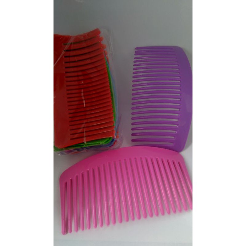 Various Color Plastic Comb (Color Sent) | Shopee Philippines