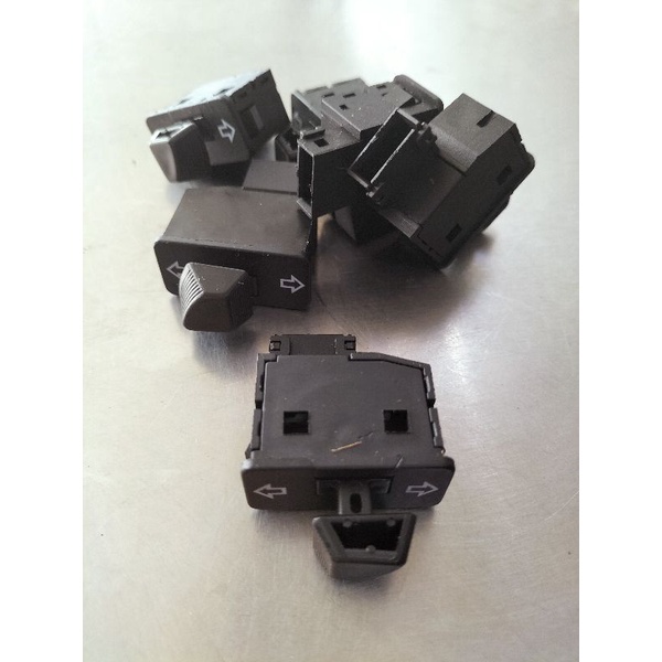 SIGNAL LIGHT SWITCH FOR RUSI/GY6/CHINA MOTOR (per pc) | Shopee Philippines