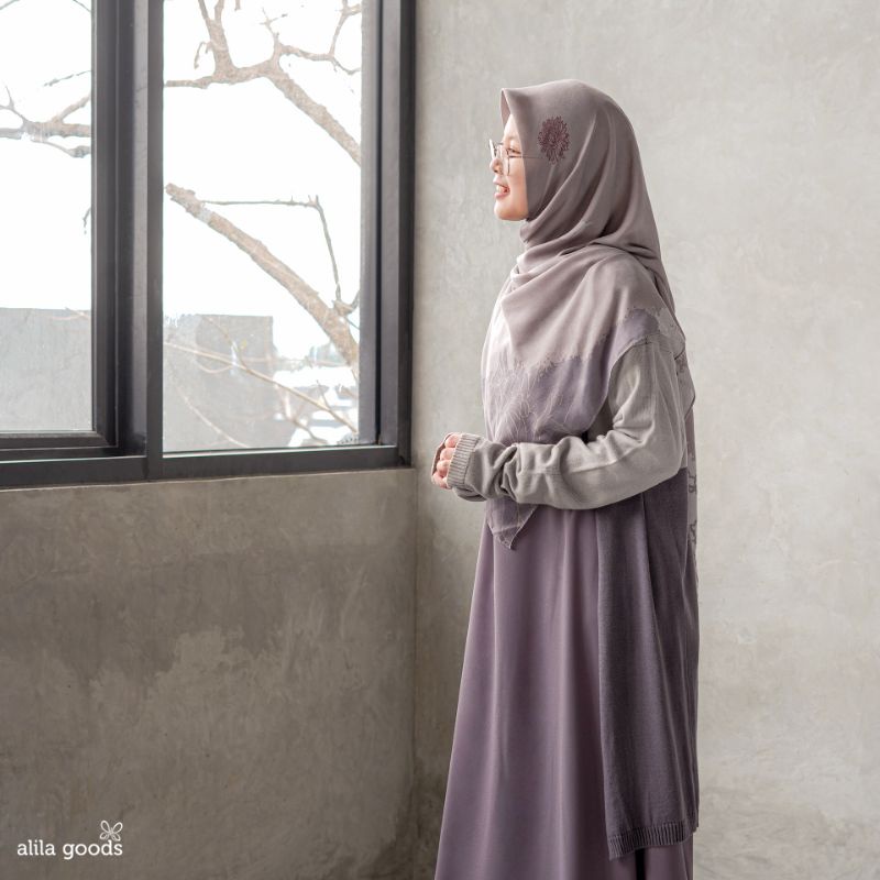 Outer Knitting 2 Tone Hijab Alila Long To The Knee | Shopee Philippines
