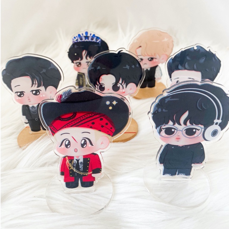Transparent Acrylic Mini Figure Standee (Kpop, Anime, Etc.) | Shopee ...
