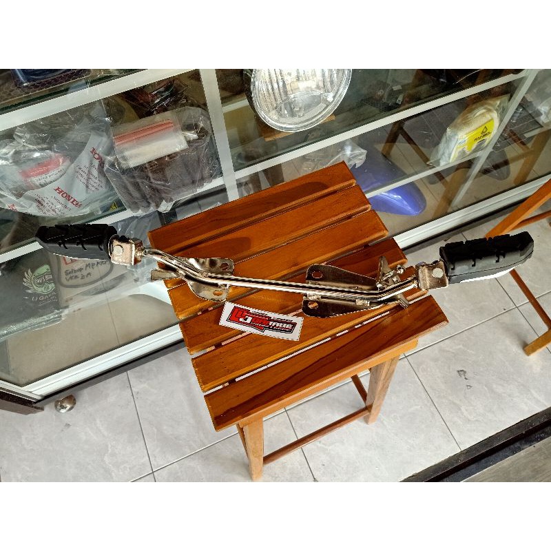 Megapro MONO STEP FRONT FOOTSTEP MP MONO VERZA PNP CB FOOTSTEP VERZA ...