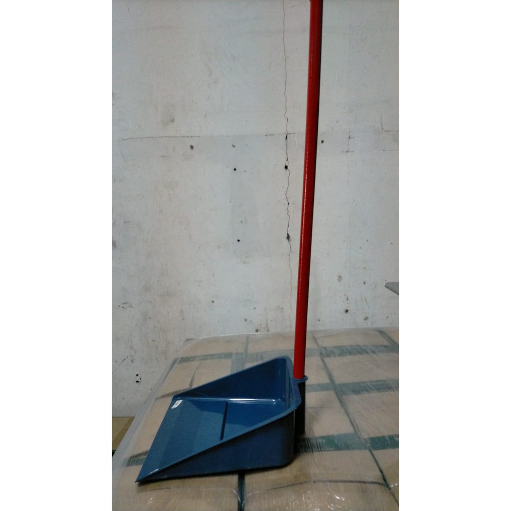 PLASTIC DUSTPAN WITH HANDLE/ PENYODOK SAMPAH | Shopee Philippines