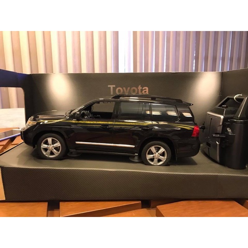 Toyota Land Cruiser Remote Control Car | Shopee Philippines