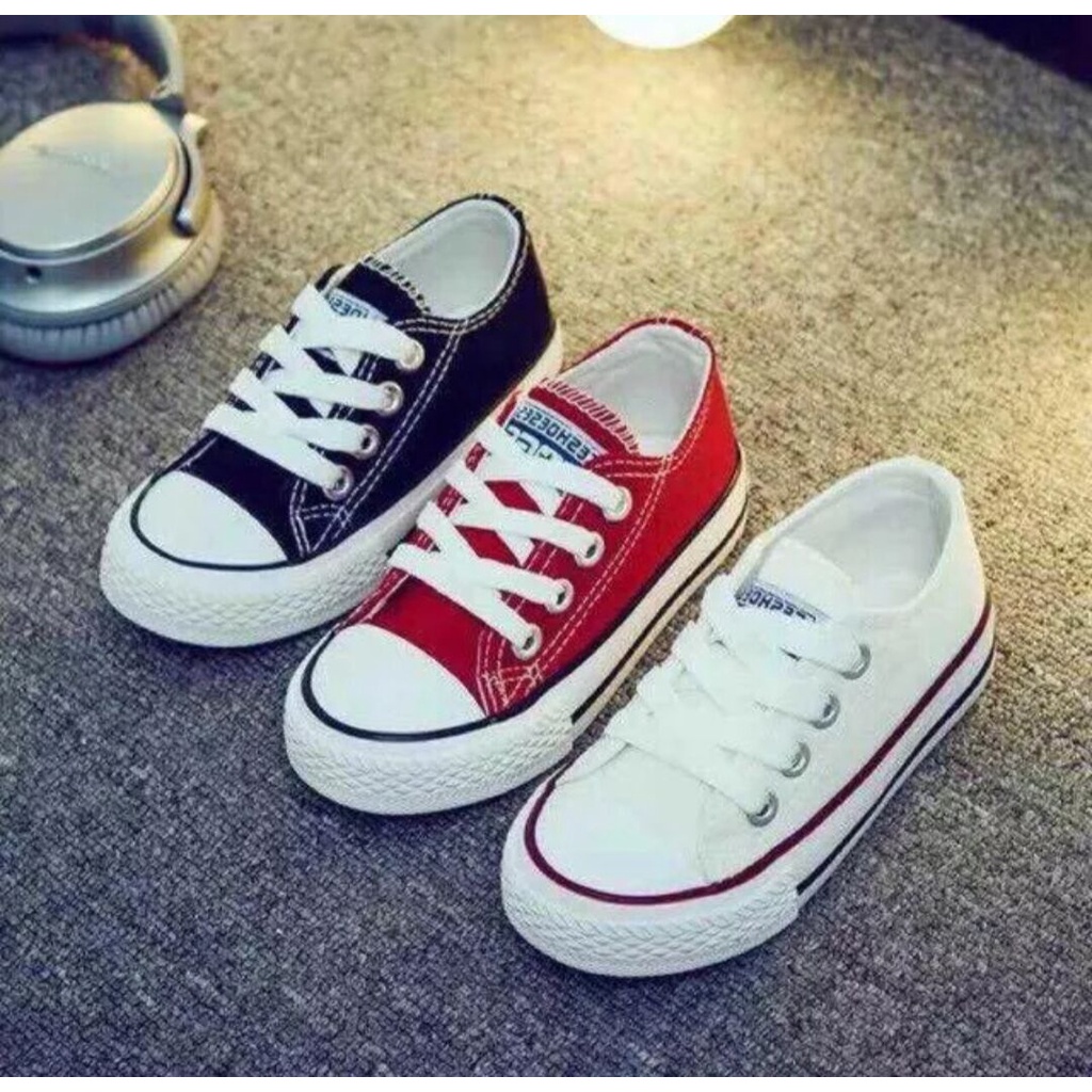 Fashion Classic All-Star Solid Low Top Chuck Taylor Middle School Shoes ...