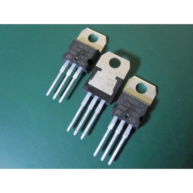LM7805 L7805 7805 TO-220 VOLTAGE REGULATOR IC 5V 1.5A (sold per piece) | Shopee Philippines