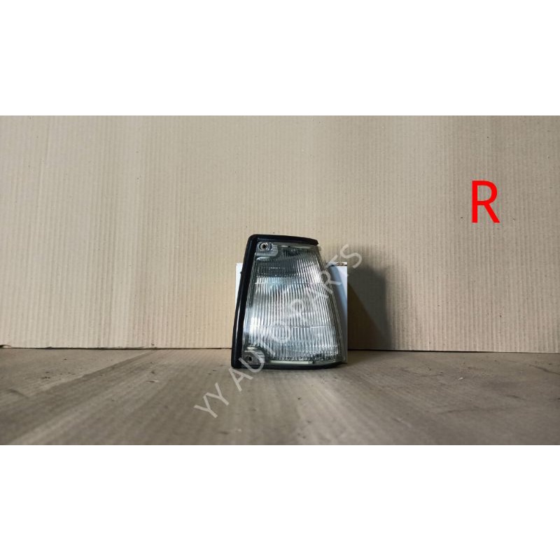 DAIHATSU G12 ANGLE LAMP/ CORNER LAMP USED | Shopee Philippines