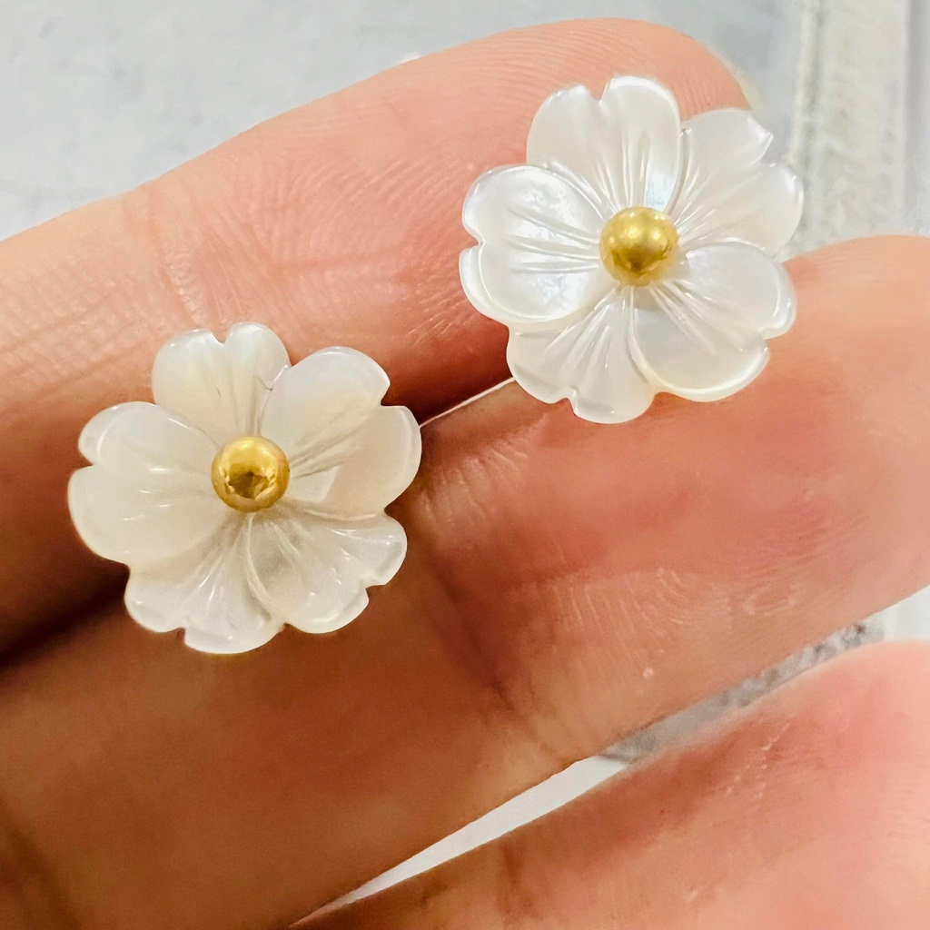 ️COD ️18k Saudi Gold Pawnable/ new design earrings 18k gold with mother ...