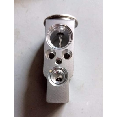 WG1642820007 / 05 + 001 1PC AIR CONDITIONING EXPANSION VALVE HOWO A7 ...