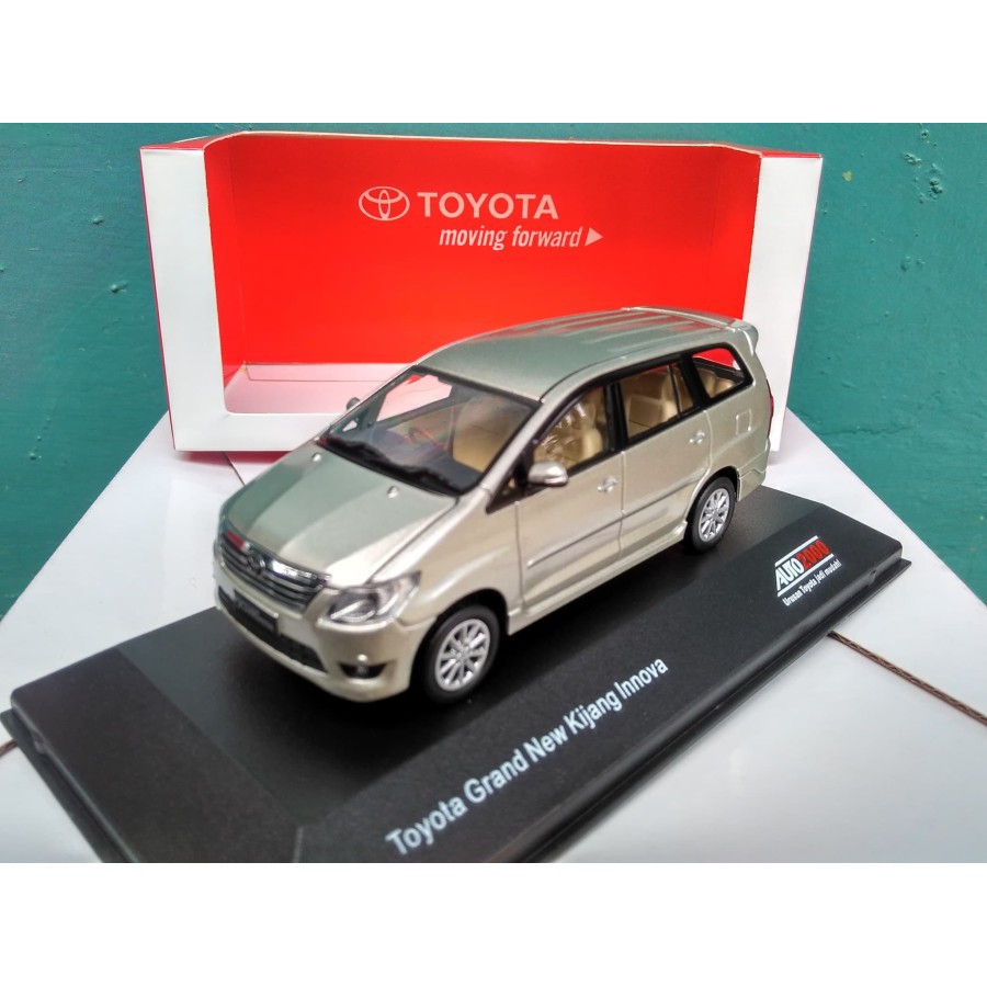 HITAM Diecast Car Toyota Grand New Kijang Innova Black limited edition ...