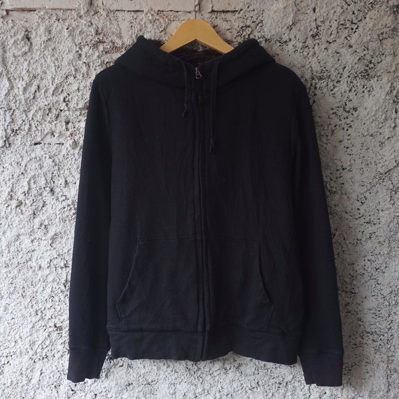HITAM Zip Hoodie- UNIQLO Sherpa Black | Shopee Philippines