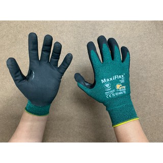 ATG MaxiFlex CutTM 34-8743 Safety Gloves - Level 3 Cut Resistance and ...