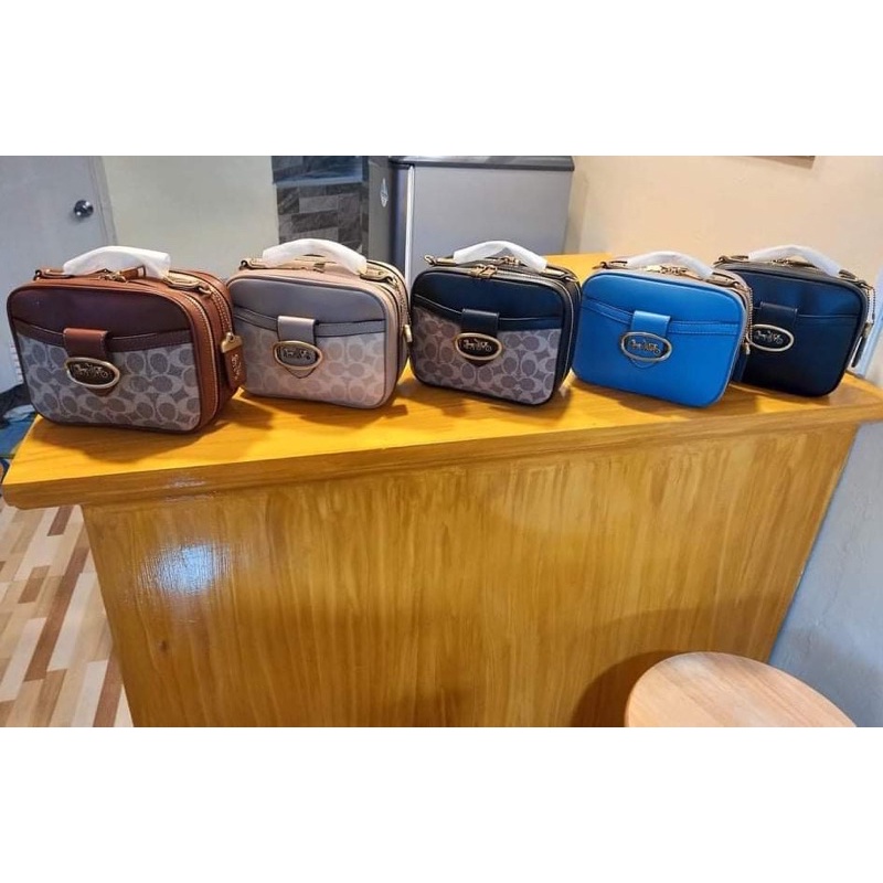 Coach Riley Lunchbox Bag In Signature | Shopee Philippines
