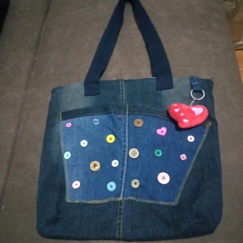 Denim shoulder bag ( with heart keychain) | Shopee Philippines
