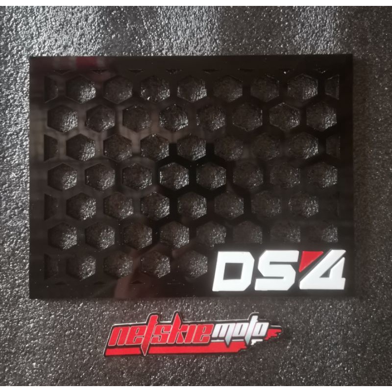 JRP, DS4 Embossed Logo Radiator Cover AeroxV2/NmaxV2/MXcarb125/Mxi125 ...