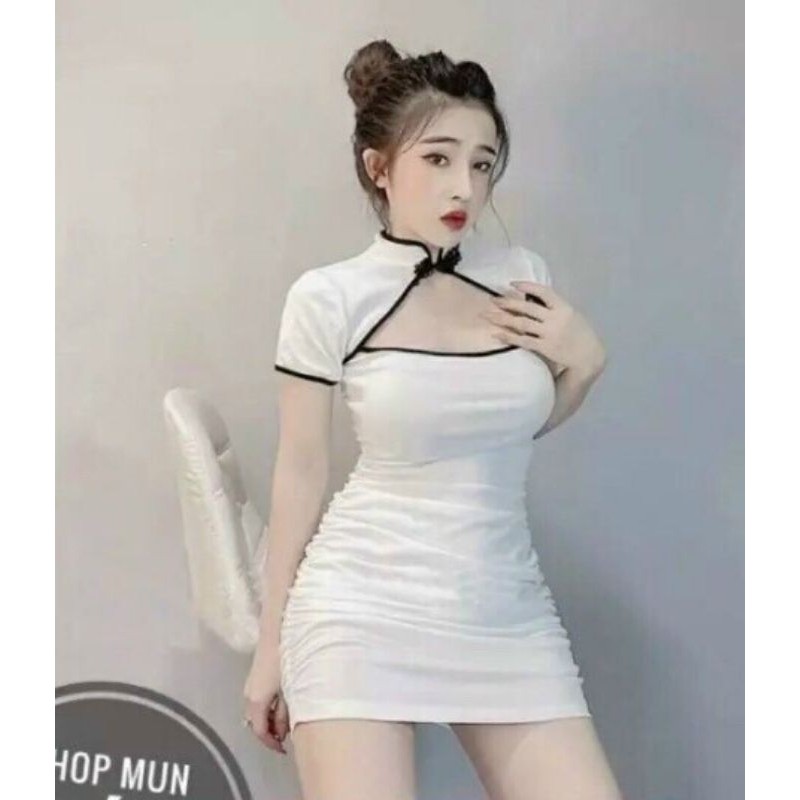Lovely open-chested train neck bodycon dress (with breast pads ...