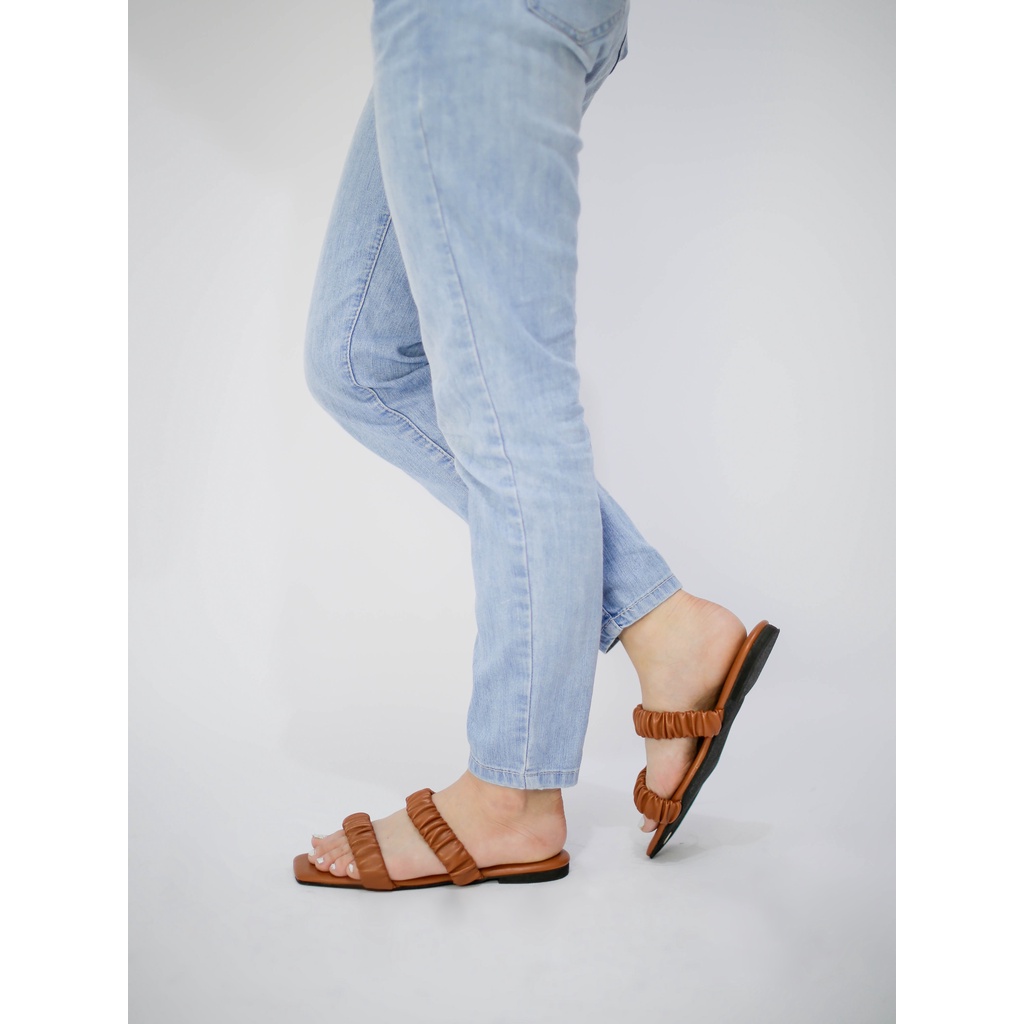 CRIZA SHOES COLETTE FLAT SANDALS | Shopee Philippines