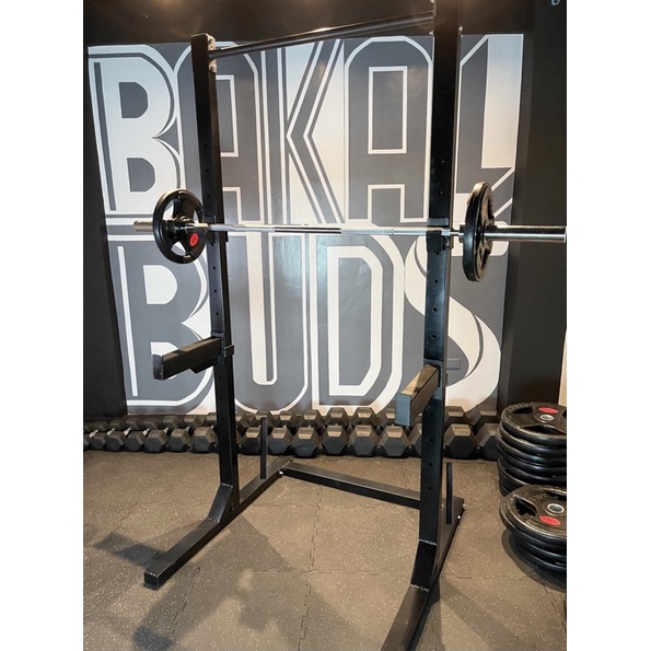 Half Squat rack with free adjustable spotter arms, jcups , pull up bar ...