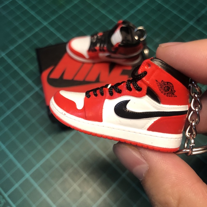 Jordan 1 High Chicagos (Mini Keychains) | Shopee Philippines