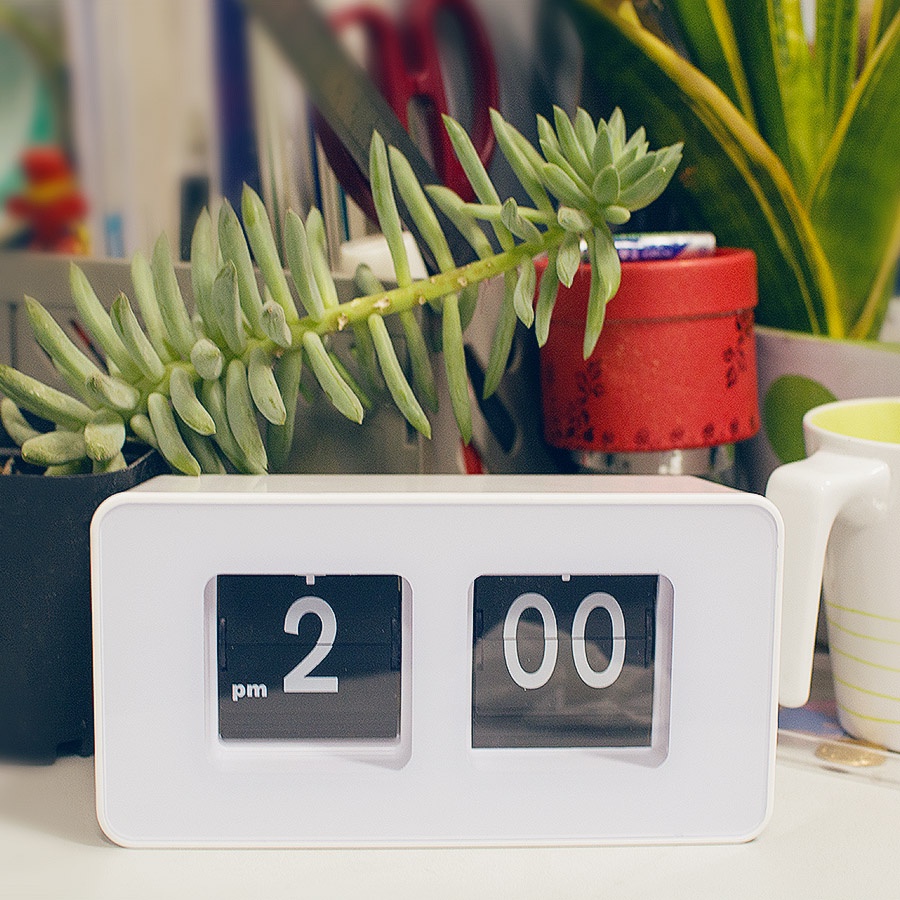 Best-mall Stylish Modern Retro Auto Flip Clock Desk Table File Down ...