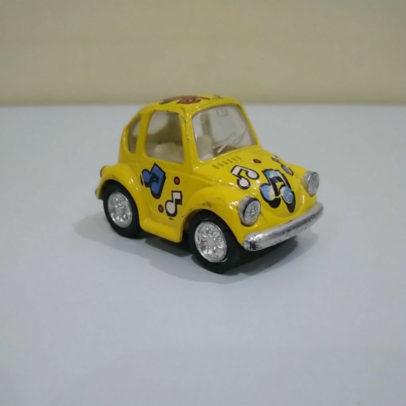 Kintoy Volkswagen Beetle (yellow variant) | Shopee Philippines