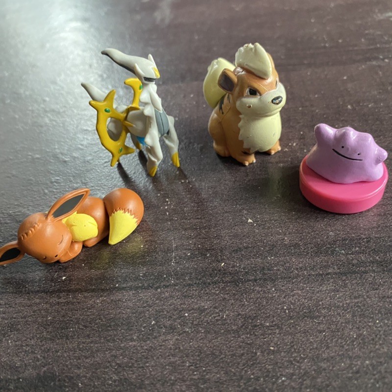 AUTHENTIC POKEMON FIGURES ARCEUS EEVEE SLEEPING DITTO FIGURE GROWLITH ...