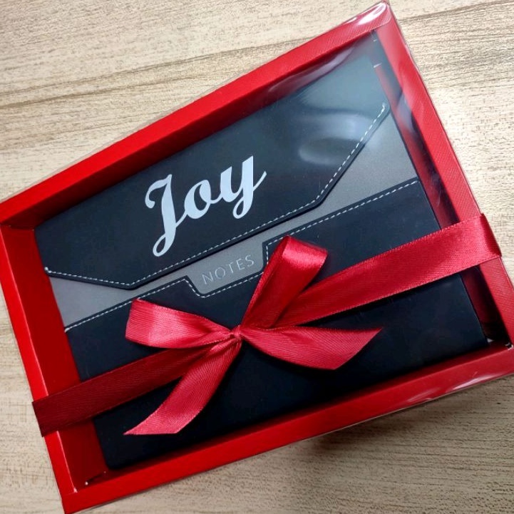 Personalized Gift Elegant Leather Notebook with magnetic lock ...