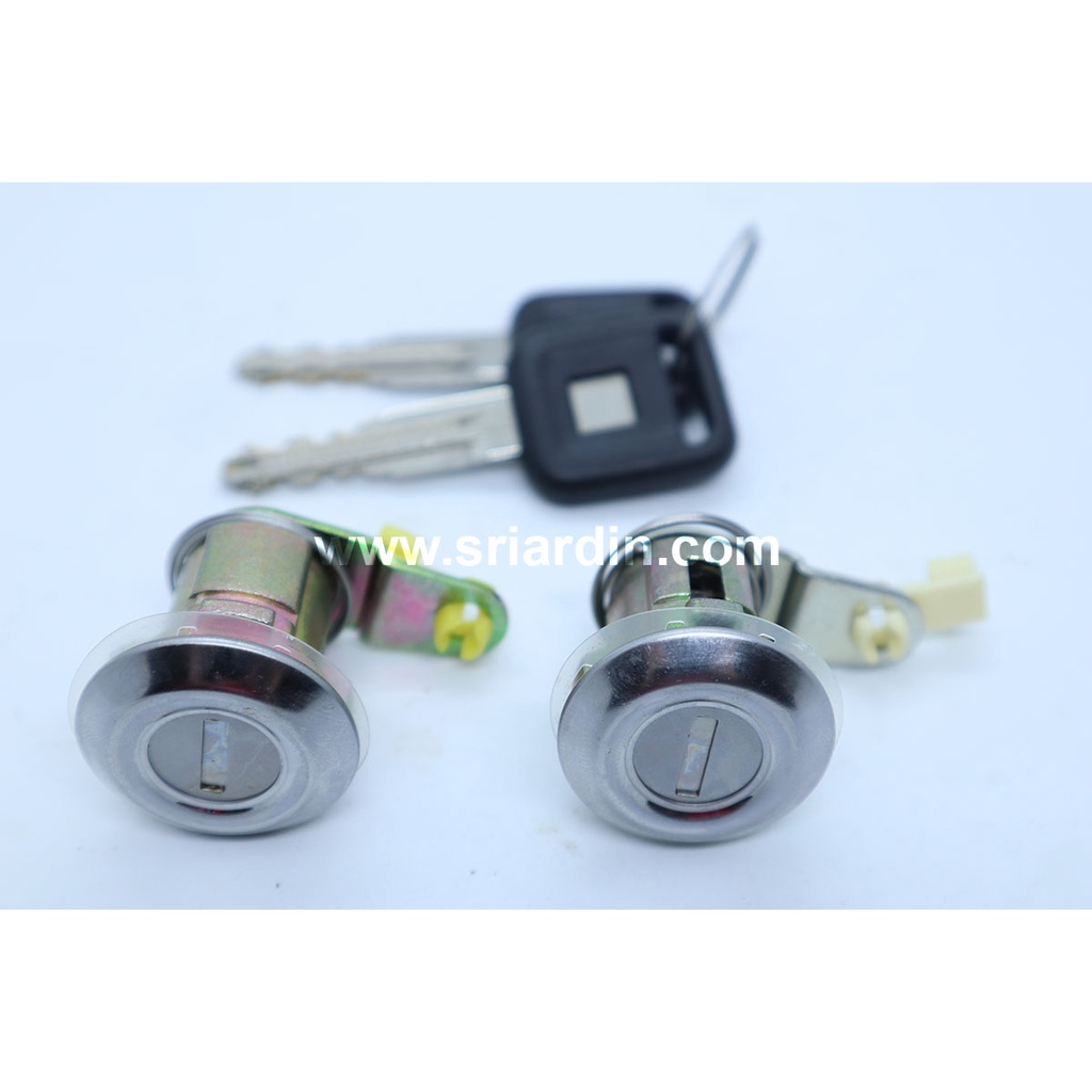 Isuzu NKR / NHR / NPR / Truck 94- Door Lock with Key ( OE Part Number ...